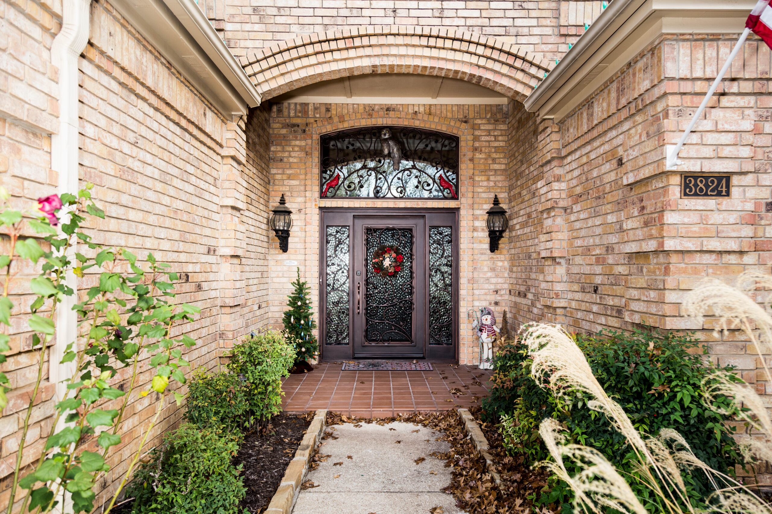 Standard vs Premium Entry Doors: What Truly Sets Them Apart